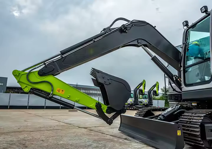 What Makes an Excavator Fuel-Efficient? A Deep Dive into Modern Tech ...