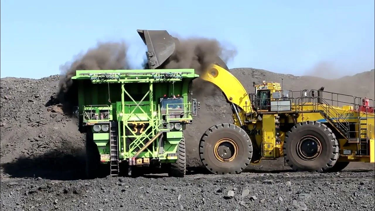 Built to Perform: How to Find a Mining Wheel Loader That Works as Hard ...